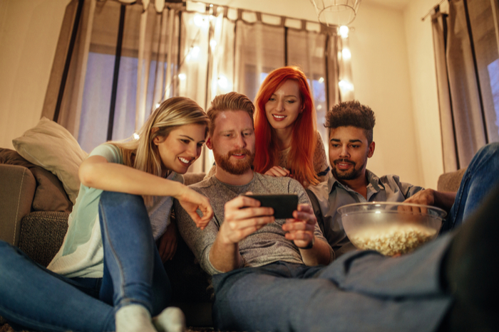 Watch streaming movies with friends using Rabb.it - Softonic