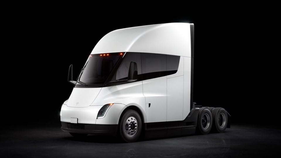New Tesla Factory Complete, Aims for 50,000 Semi-Trucks Annually by ...