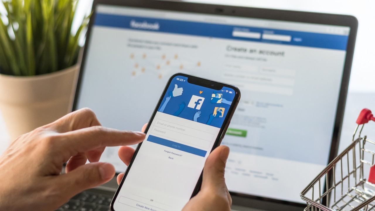 Facebook: Cómo iniciar una sesión como un usuario distinto - Softonic