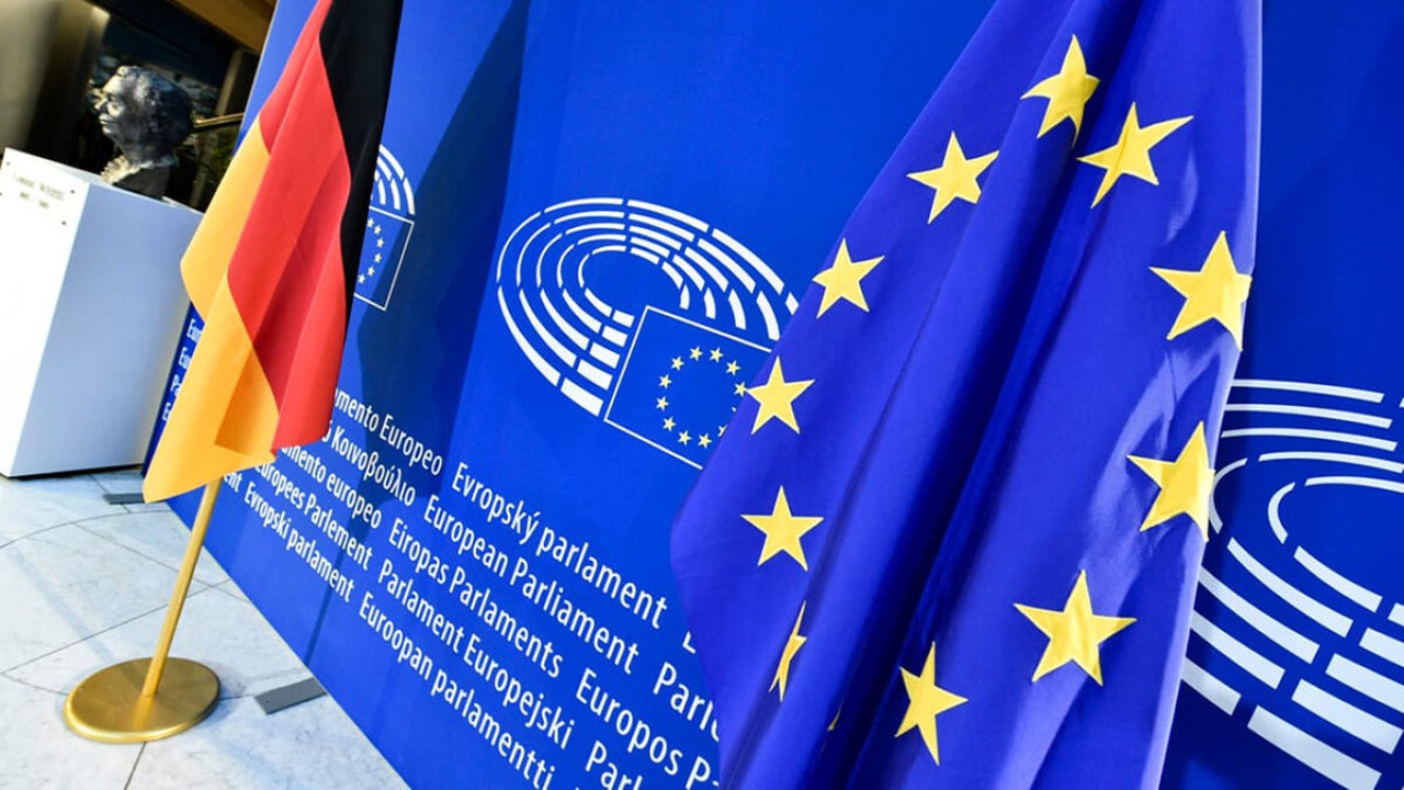 Facebook Germany Under Fire Again: German Political Parties Accused of ...