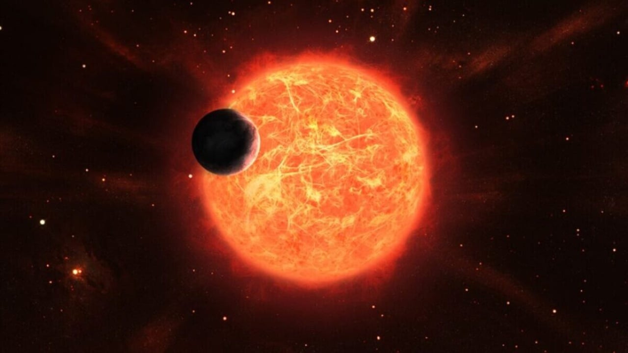 Astronomers Uncover Extraordinary “Death-Defying” Planet in Deep Space ...