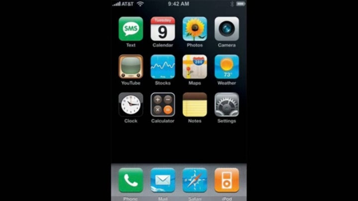 How many pre-installed apps did the original iPhone have? Find out what they were - Softonic